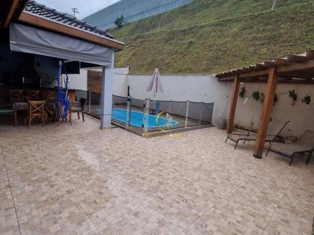 Casa com 180 m² de Área Construída, 3 Dormitórios e 1 Suíte Localizado no Urbanova em São José dos