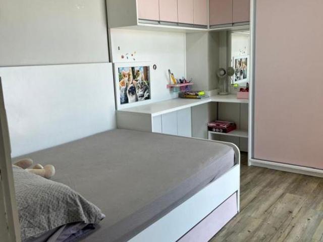 Casa com 180 m² e 3 quartos à venda em Jardim Esmeralda
