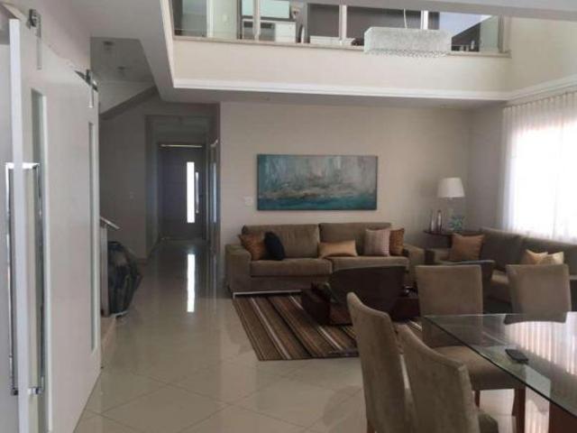 Casa com 180 m² e 3 quartos à venda em Santa Paula