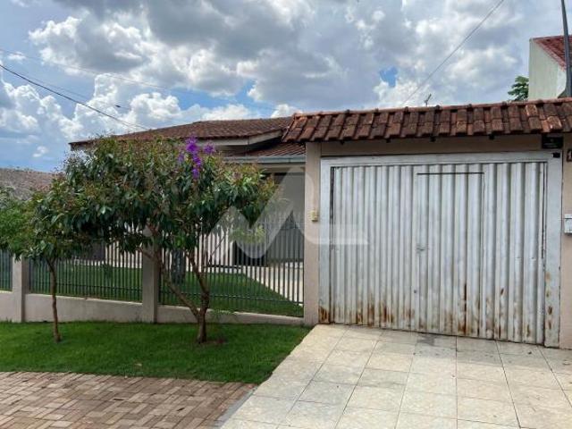 Casa com 182,40 m e 360,00 m de terreno, localizada no Jardim Bressan