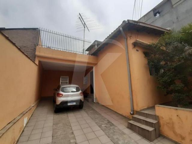 Casa com 184 m2 de terreno com 3 quartos, quintal e 2 vagas na Vila Aurora, zona norte, SP