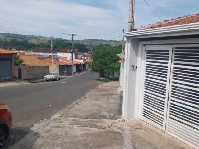 Casa com 187 m² e 2 quartos à venda em Jardim Silvestre I