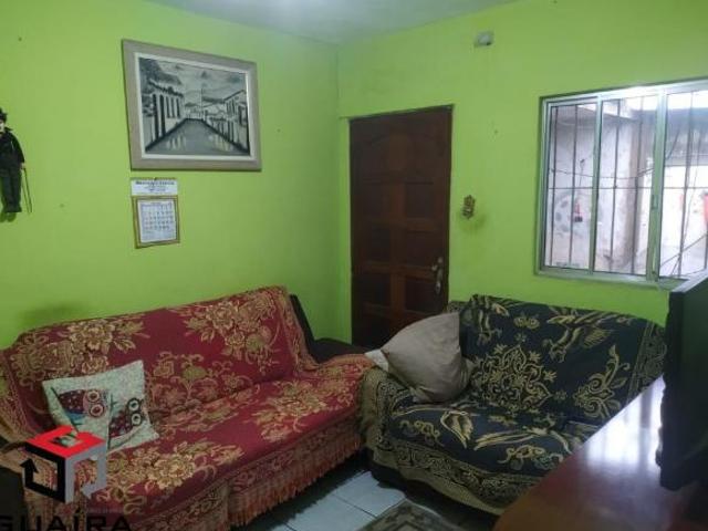 Casa com 189m² total localizada na Vila Linda em Santo André