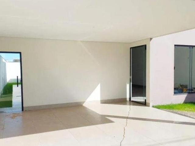 Casa com 190 m² e 3 quartos à venda em Interlagos