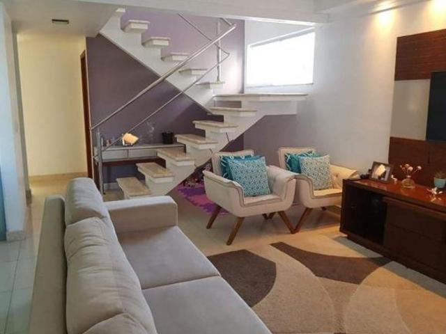 Casa com 190 m² e 3 quartos à venda em Vila Gustavo