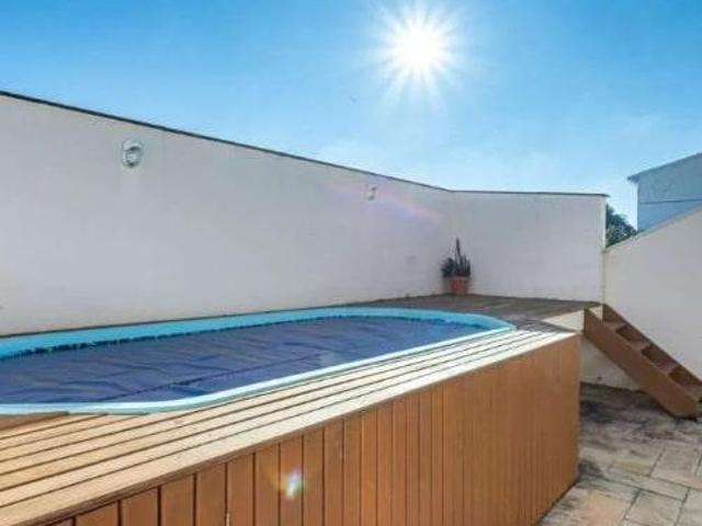 Casa com 190 m² e 3 quartos à venda em Vila Dom Pedro I
