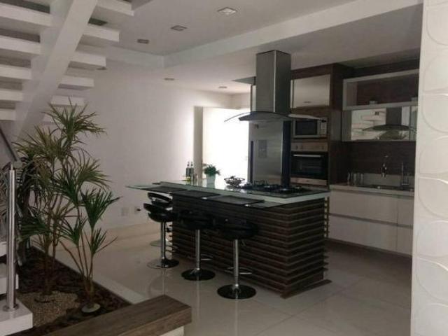 Casa com 190 m² e 3 quartos à venda em Vila Ré