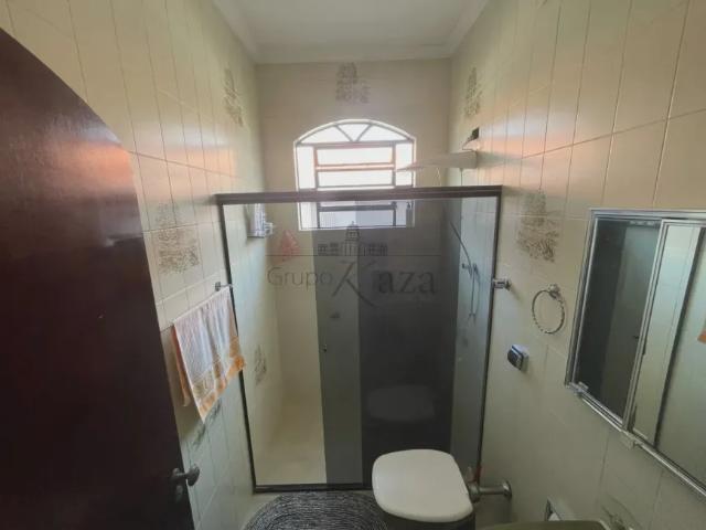 Casa com 191m² com 3 dormitorios suite e edicula