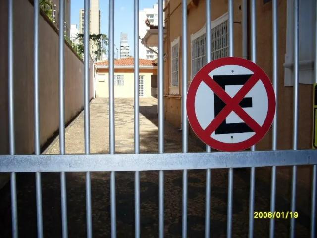 Casa com 1 dormitório para alugar por R$ 12.000/mês Cambuí Campinas/SP