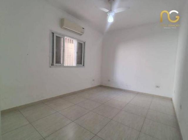 Casa com 1 dormitório à venda, 40 m² por R$ 319.000,00 Vila Assunção Praia Grande/SP