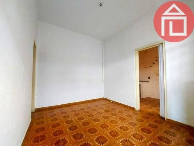 Casa com 1 dormitório à venda, 49 m² por R$ 260.000,00 Vila Aparecida Bragança Paulista/SP