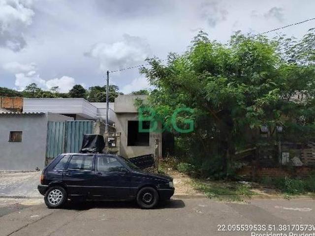 Casa com 1 dormitório à venda, 59 m² por R$ 74.077,13 Parque Primavera Presidente Prudente/SP