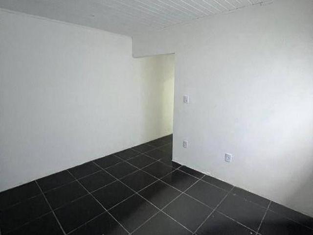 Casa com 1 dormitório à venda, 70 m² por R$ 182.000,00 Parque Jaraguá Bauru/SP