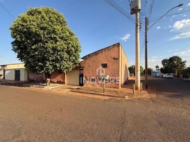 Casa com 1 dormitório à venda, 115 m² por R$ 180.000,00 Setor Social Itumbiara/GO
