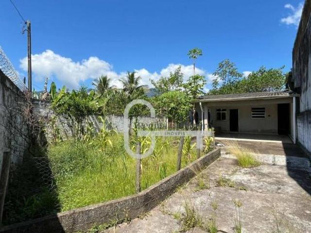 Casa com 1 dormitório à venda, 140 m² por R$ 330.000,00 Est dos Eucaliptos Peruíbe/SP