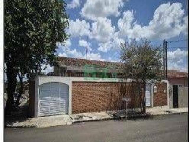 Casa com 1 dormitório à venda, 169 m² por R$ 215.412,23 Jardim Brasil Botucatu/SP