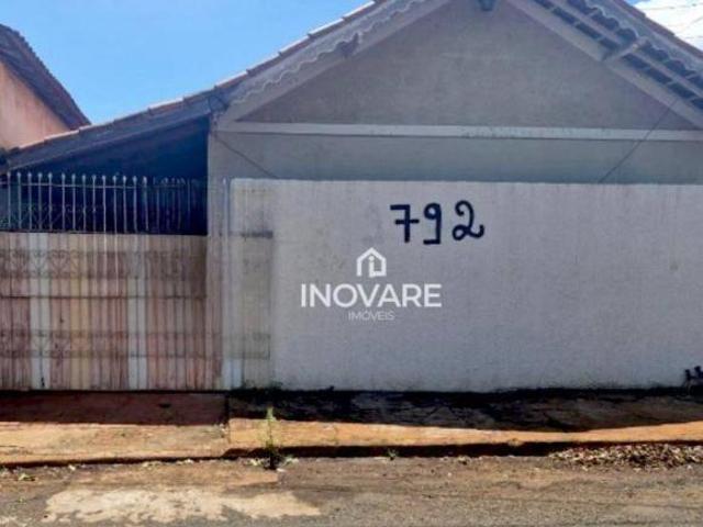 Casa com 1 dormitório à venda, 180 m² por R$ 250.000,00 Setor Santos Dumont Itumbiara/GO