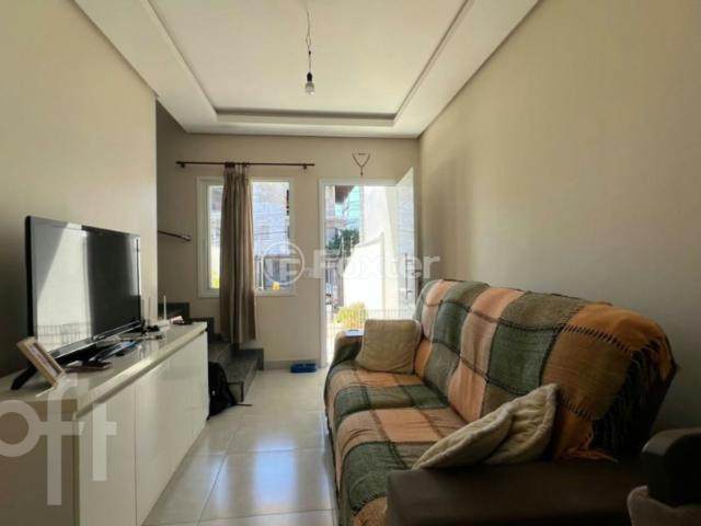 Casa com 2 dormitórios em Canoas