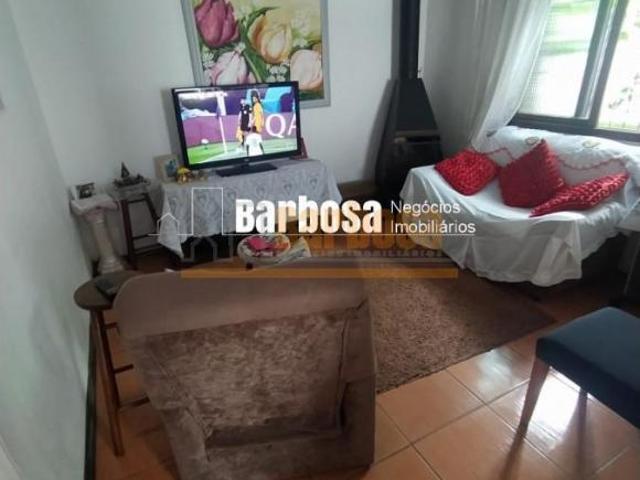 Casa com 1 quarto à venda em Pelotas, no bairro Centro