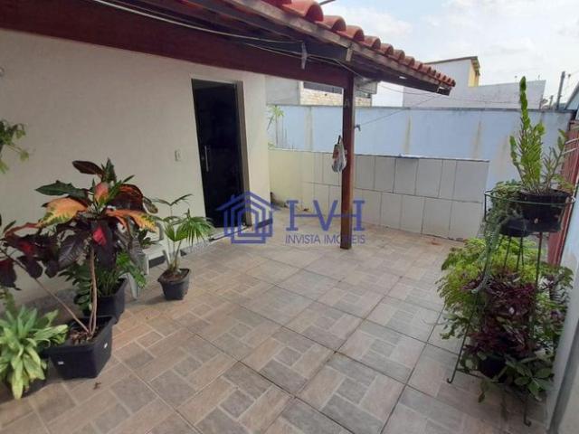 Casa com 1 Quarto e 1 banheiro à Venda, 48 m² por R$ 340.000