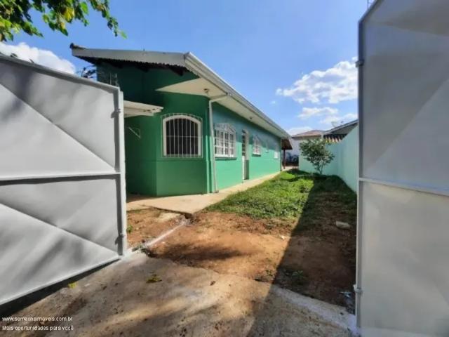 Casa com 1 Quarto e 1 banheiro à Venda, 50 m² por R$ 290.000