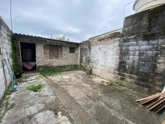 Casa com 1 Quarto e 1 banheiro à Venda, 55 m² por R$ 90.000