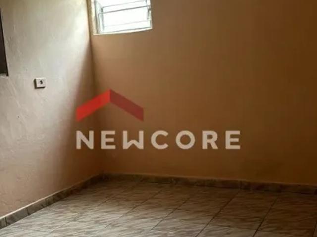 Casa com 1 Quarto e 1 banheiro à Venda, 65 m² por R$ 105.000