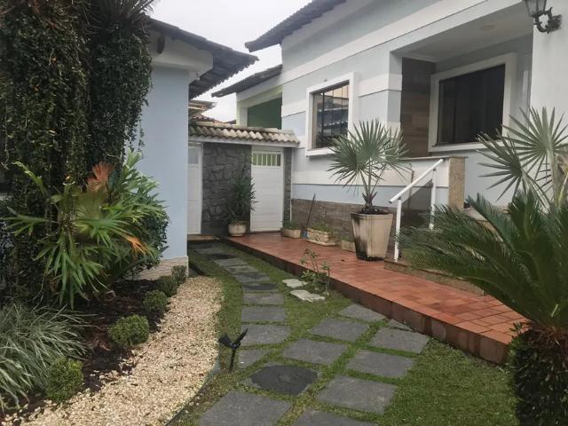 Casa com 1 Quarto e 1 banheiro à Venda, 70 m² por R$ 279.999