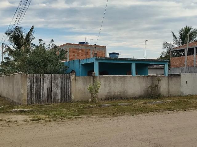 Casa com 1 Quarto e 1 banheiro à Venda, 90 m² por R$ 200.000