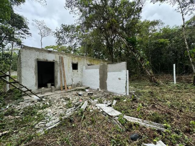 Casa com 1 Quarto e 1 banheiro à Venda, 181 m² por R$ 55.000
