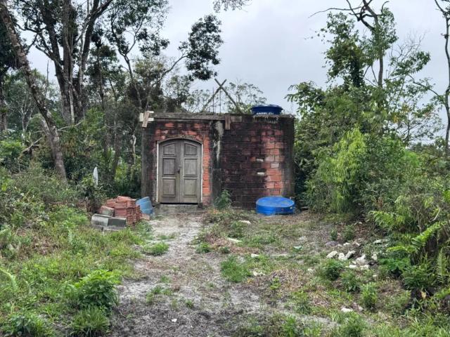 Casa com 1 Quarto e 1 banheiro à Venda, 30 m² por R$ 110.000