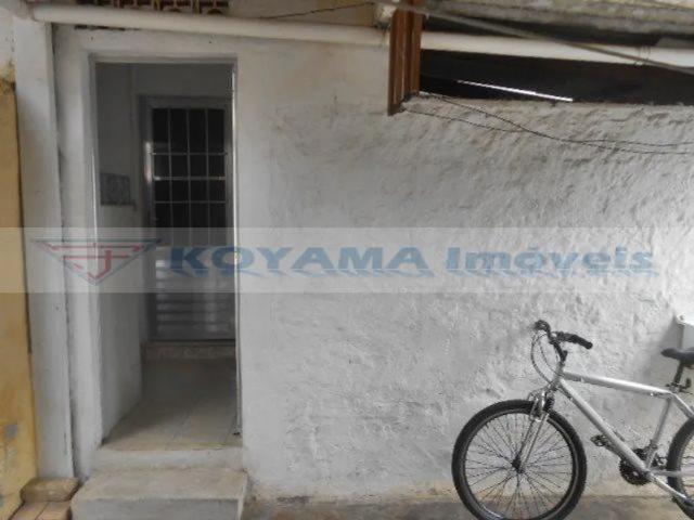 Casa com 1 Quarto e 1 banheiro para Alugar, 30 m² por R$ 800/Mês