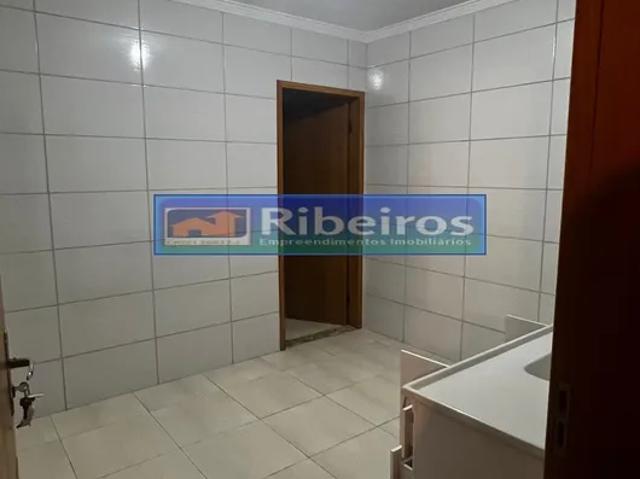 Casa com 1 Quarto e 1 banheiro para Alugar, 35 m² por R$ 1.250/Mês
