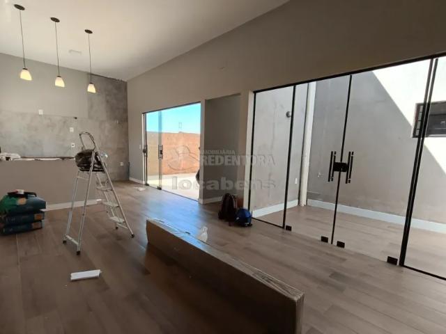Casa com 1 Quarto e 2 banheiros à Venda, 67 m² por R$ 300.000