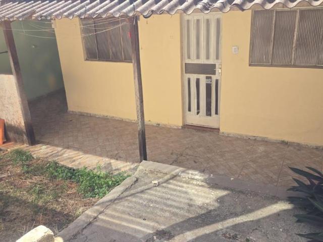 Casa com 1 quarto para alugar no bairro Coqueiros, 60m²