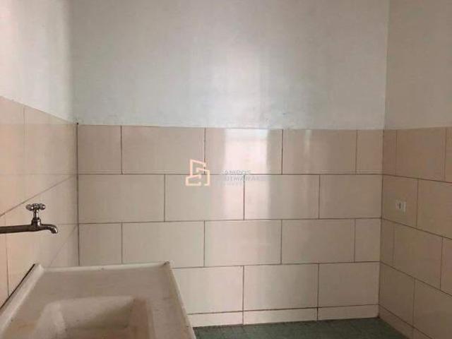 Casa com 1 quarto para alugar no bairro Novo Glória, 35m²