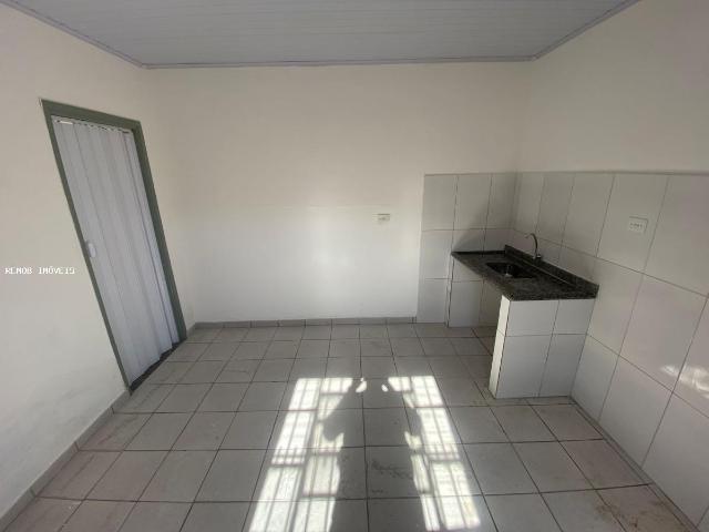 Casa com 1 quarto para alugar no bairro Vila América, 33m²