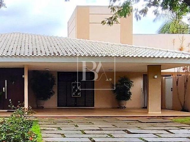 Casa com 1 suíte master e 2 dormitórios à venda, com 580 m² por R$ 5.000.000 Condomínio Vila Resid