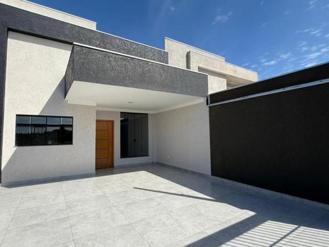 CASA COM 1 SUÍTE E 2 QUARTOS NO JARDIM FREITAS EM MARINGÁ PR