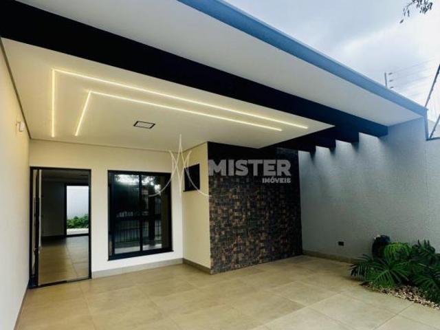 CASA COM 1 SUÍTE E 2 QUARTOS NO JARDIM IMPÉRIO DO SOL EM MARINGÁ PR