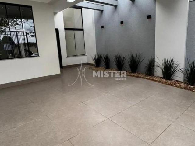 CASA COM 1 SUÍTE E 2 QUARTOS NO PARQUE HORTENCIA EM MARINGÁ PR