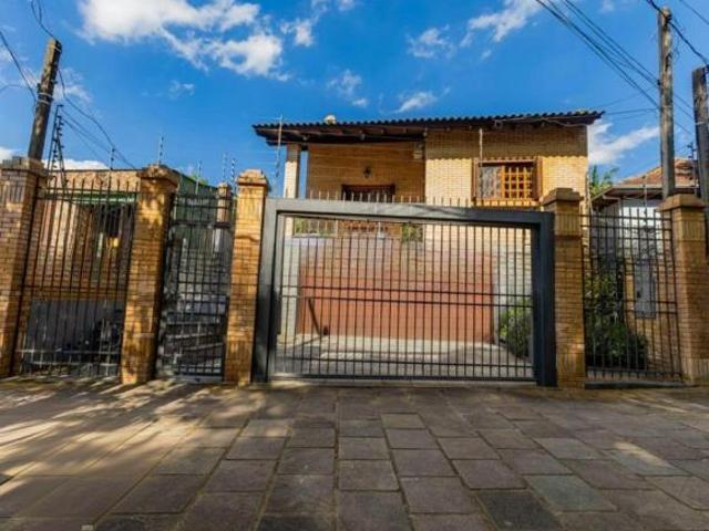 Casa com 1.640,00m², 3 dormitórios, 4 vagas à venda Rua Marista
