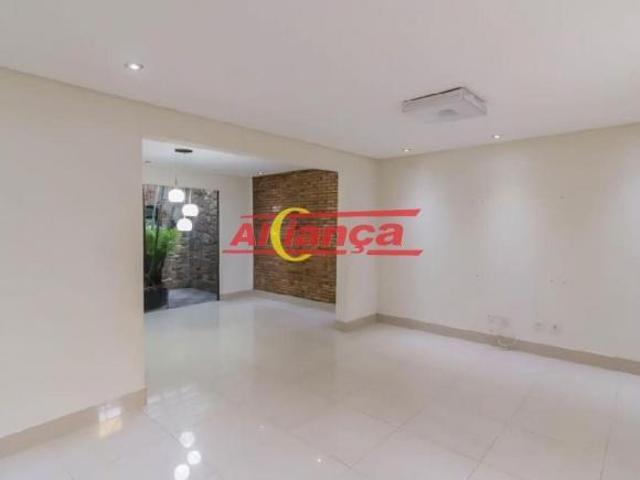 Casa com 200 m² 4 dormitórios Bom clima Guarulhos SP