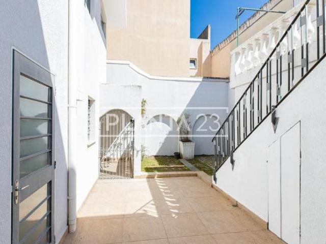 Casa com 200 m², 3 quartos sendo 3 suítes à venda no bairro Vila Campo Grande