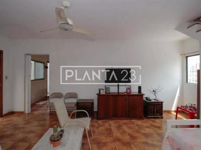 Casa com 200 m², 3 quartos sendo 1 suíte à venda no bairro Alto de Pinheiros