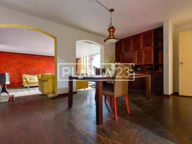 Casa com 200 m², 3 quartos sendo 1 suíte à venda no bairro Boaçava