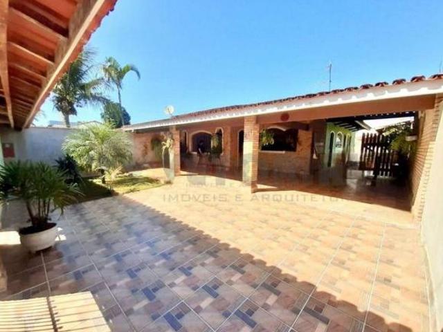 Casa com 200 m² à venda em Caraguatatuba SP
