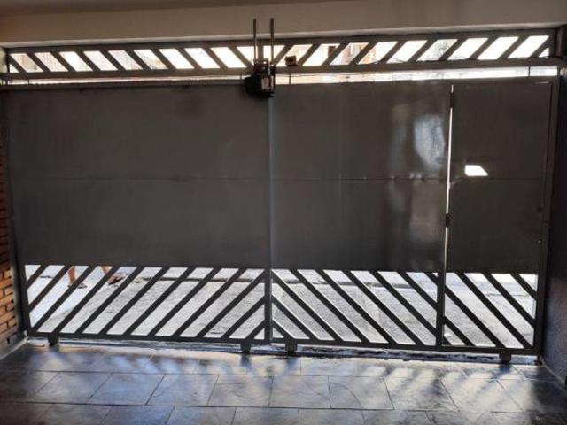 Casa com 200 m² de área total, 3 quartos em Osasco para venda