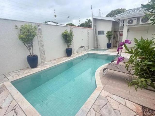 Casa com 200 m² e 3 quartos à venda em Anhangabaú
