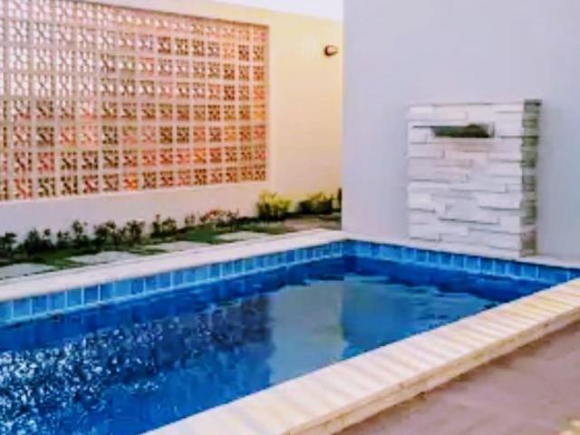 Casa com 200 m² e 3 quartos à venda em Jardim Maria Judite